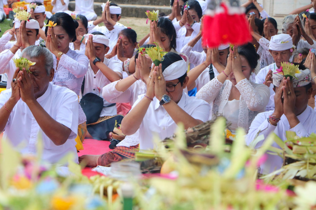 Pujawali di Pura Dhang Kahyangan Gunung Payung | Setda Badung